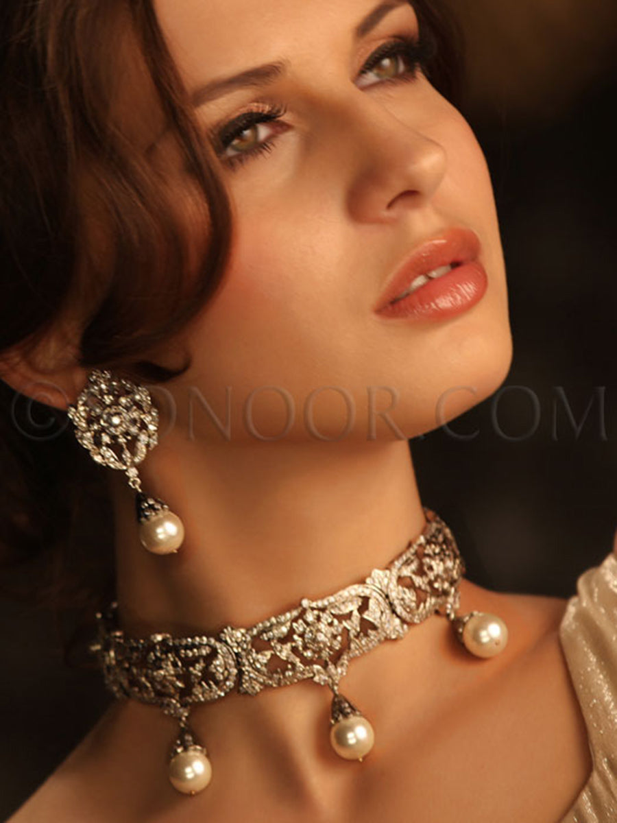 Deepti Victorian Pearl Choker Set – Sonoor